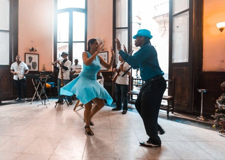 10 Ways to Experience Cuban Culture